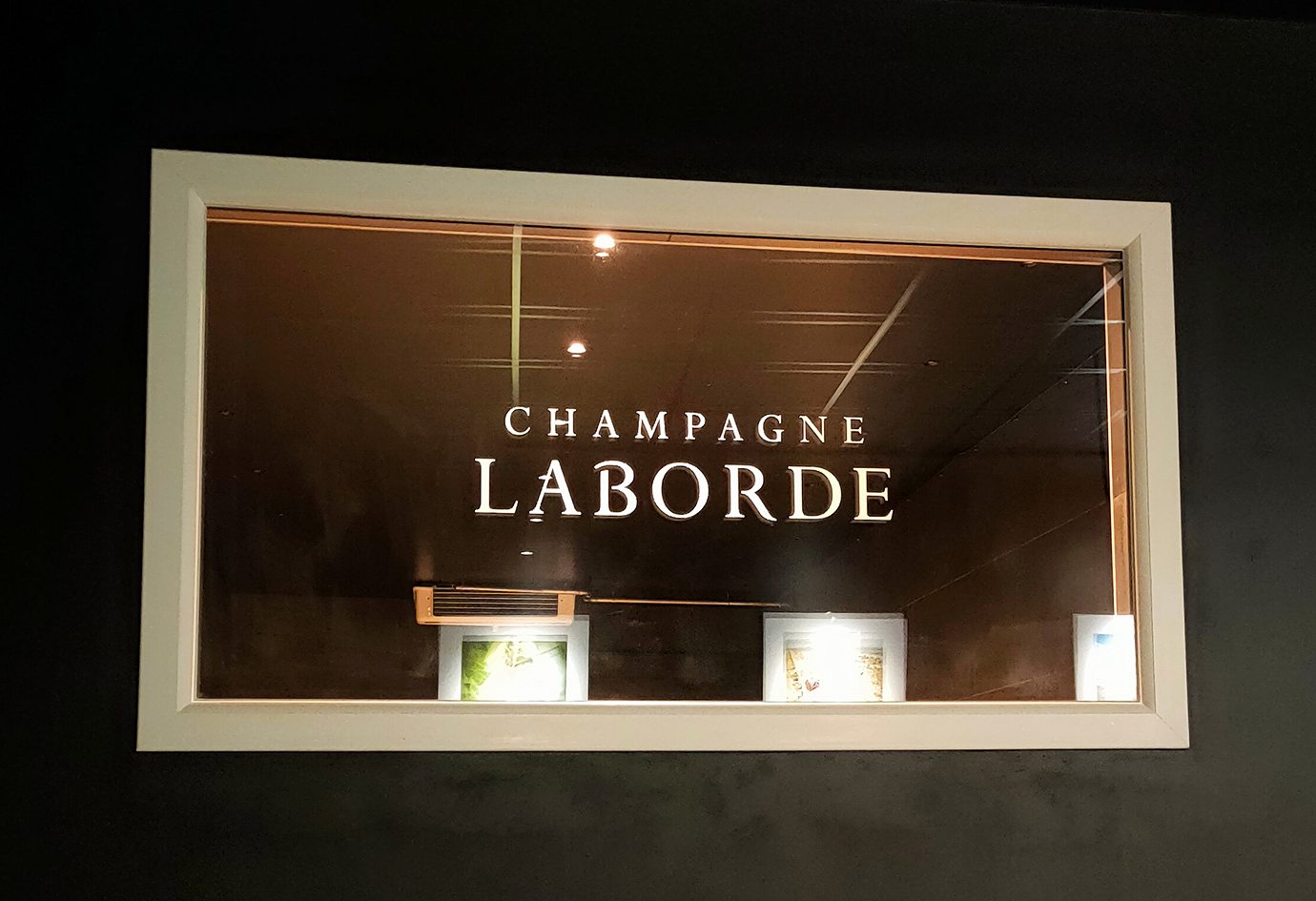 SIGNALÉTIQUE – CHAMPAGNE LABORDE - Reims Publicité