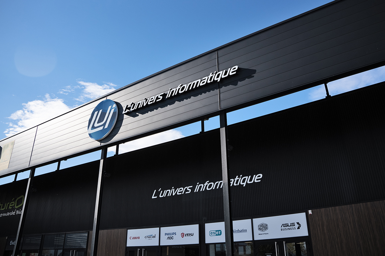 ENSEIGNE - L'UNIVERS INFORMATIQUE - Reims Publicité